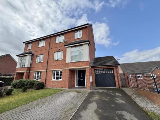4 bedroom semi detached house for sale