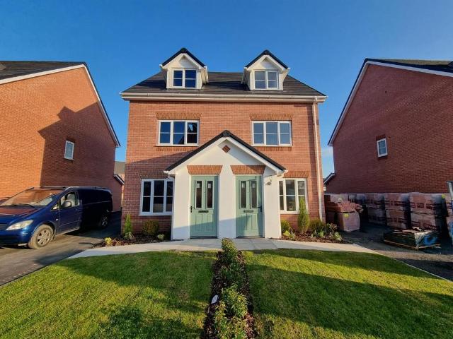 4 bedroom semi detached house for sale