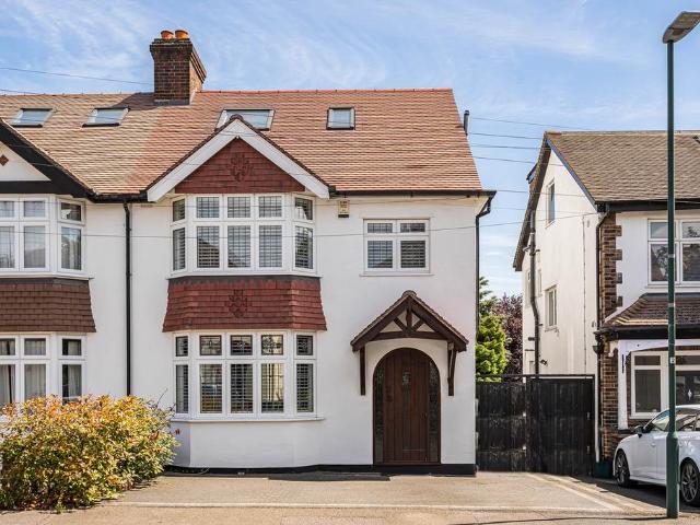 4 bedroom semi detached house for sale