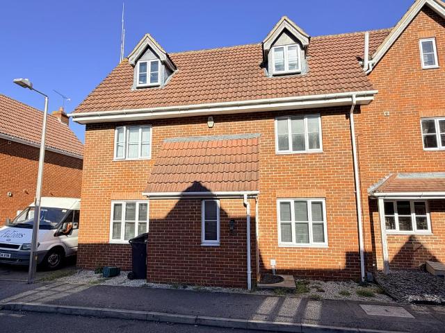 4 bedroom semi detached house for sale