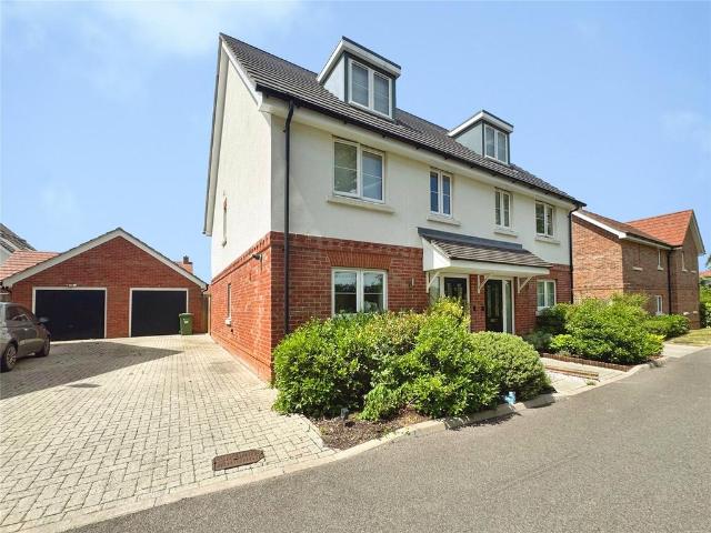 4 bedroom semi detached house for sale