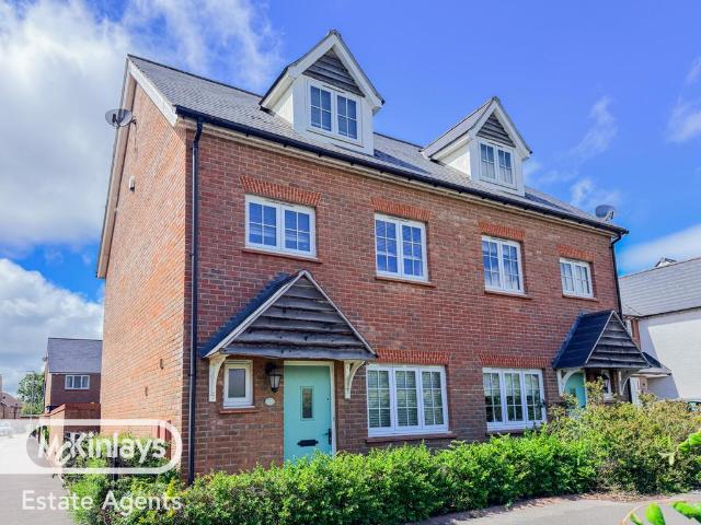 4 bedroom semi detached house for sale