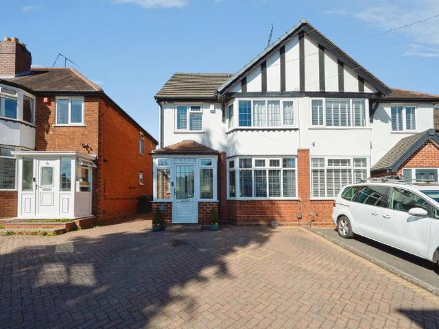 4 bedroom semi detached house for sale