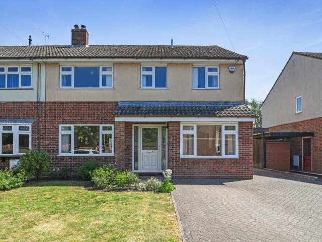 4 bedroom semi detached house for sale