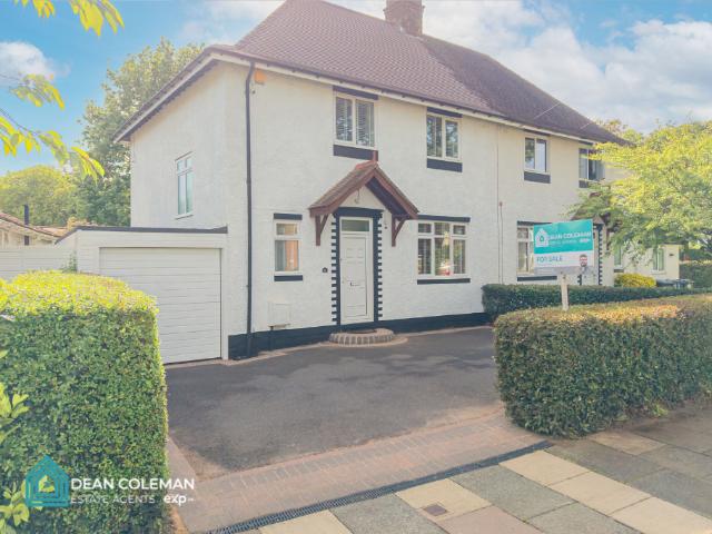 4 bedroom semi detached house for sale