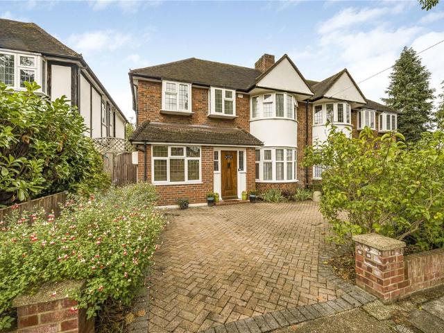 4 bedroom semi detached house for sale