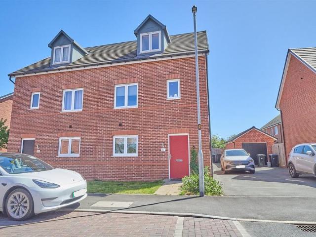 4 bedroom semi detached house for sale