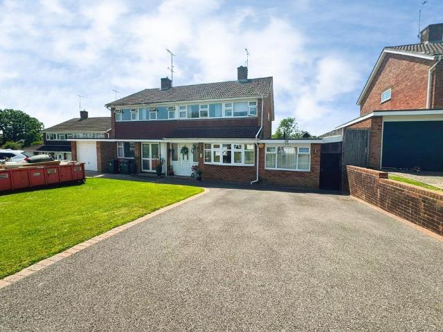 4 bedroom semi detached house for sale