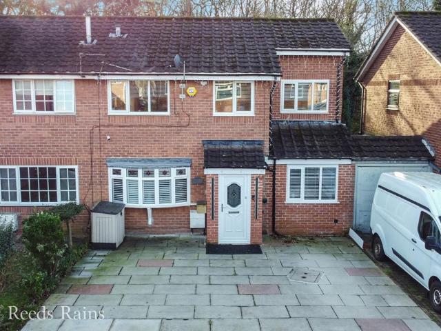 4 bedroom semi detached house for sale