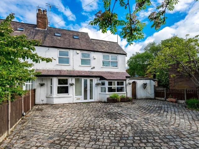 4 bedroom semi detached house for sale