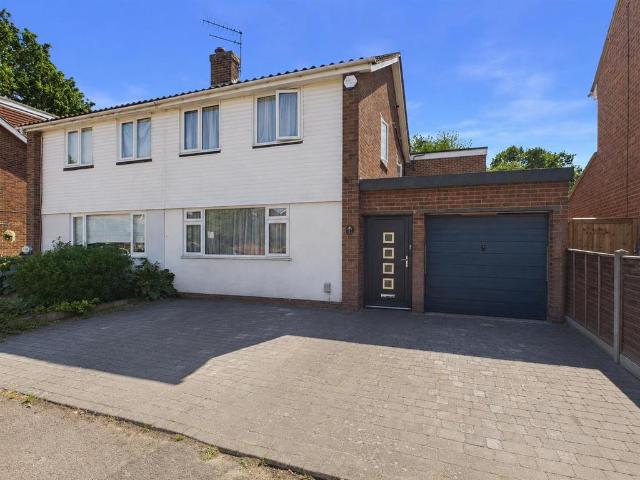 4 bedroom semi detached house for sale
