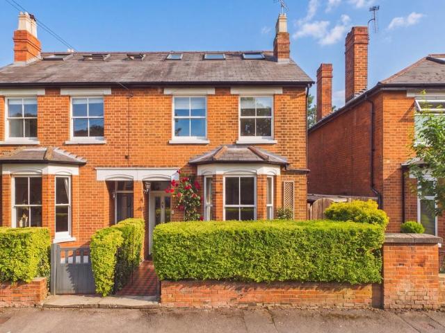 4 bedroom semi detached house for sale
