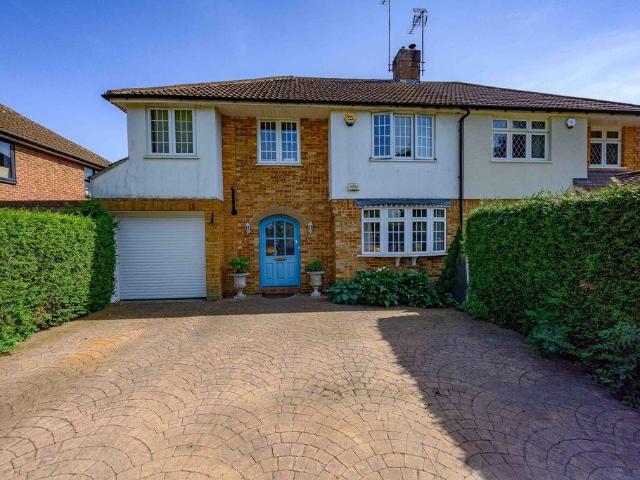 4 bedroom semi detached house for sale