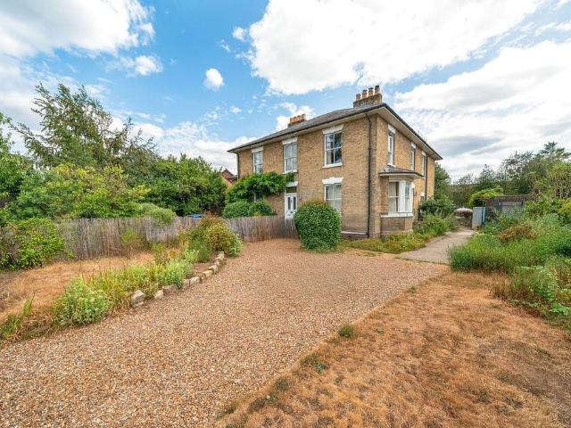 4 bedroom semi detached house for sale