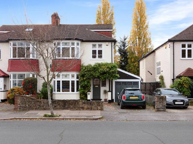 4 bedroom semi detached house for sale