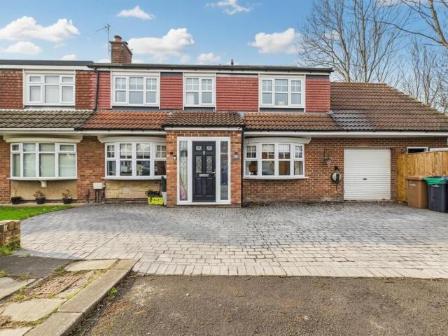 4 bedroom semi detached house for sale