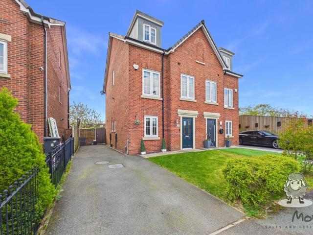 4 bedroom semi detached house for sale