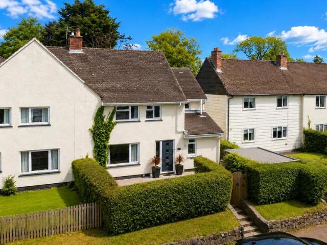 4 bedroom semi detached house for sale