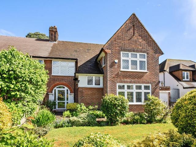 4 bedroom semi detached house for sale