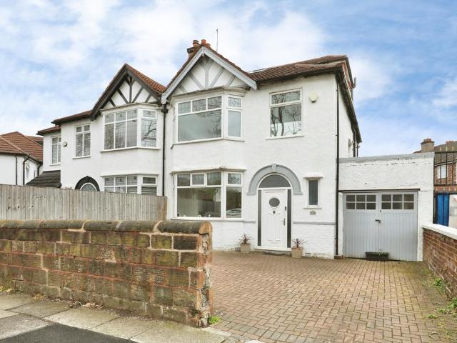 4 bedroom semi detached house for sale