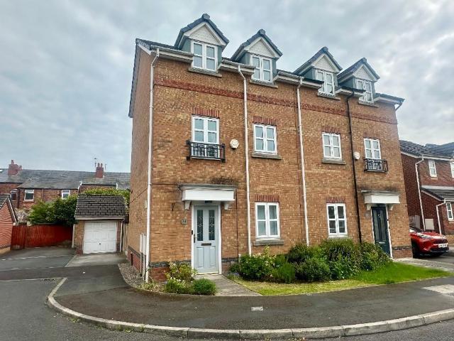4 bedroom semi detached house for sale