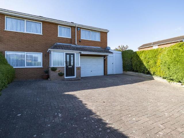 4 bedroom semi detached house for sale