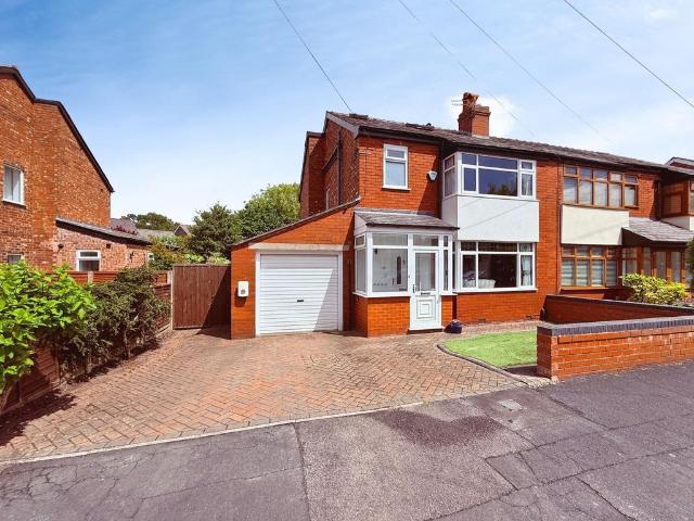 4 bedroom semi detached house for sale