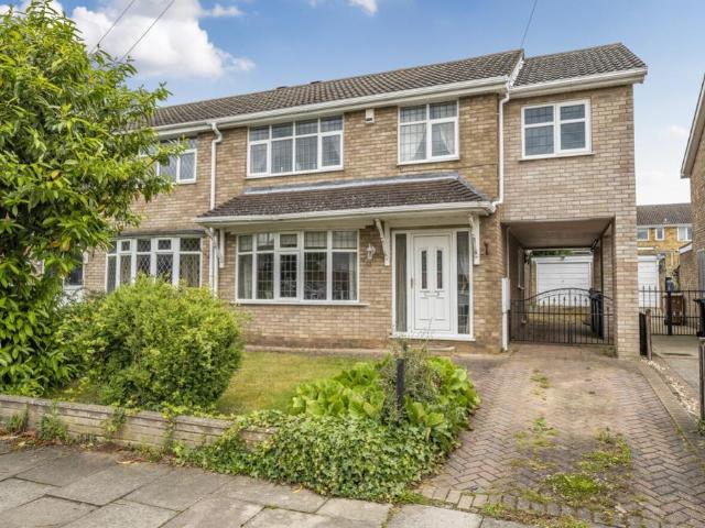 4 bedroom semi detached house for sale