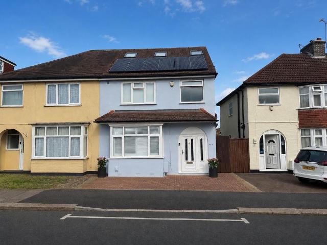 4 bedroom semi detached house for sale