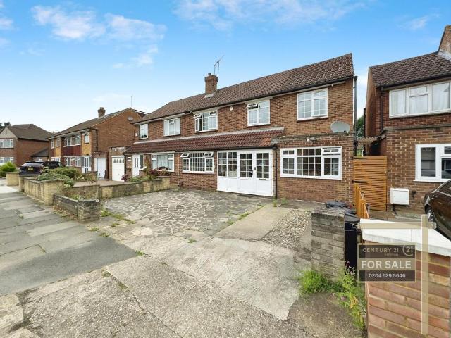 4 bedroom semi detached house for sale