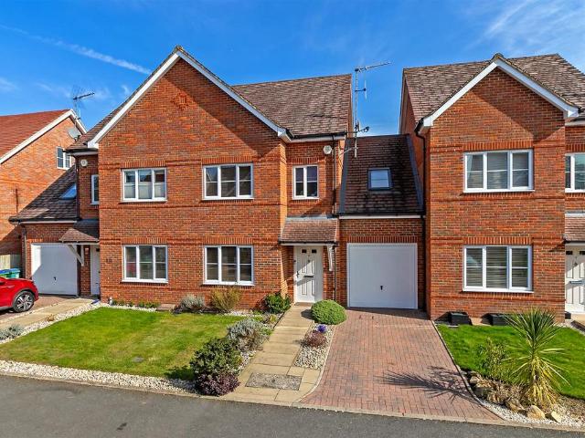 4 bedroom semi detached house for sale