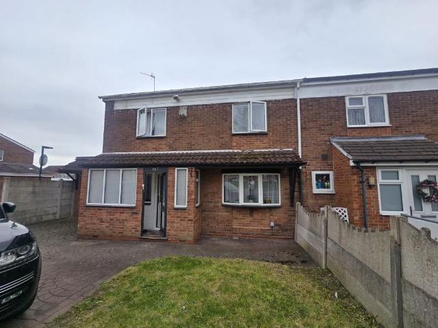 4 bedroom semi detached house for sale
