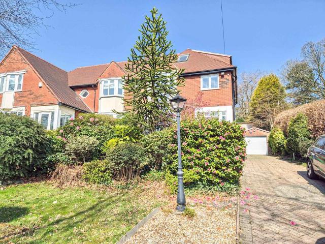 4 bedroom semi detached house for sale