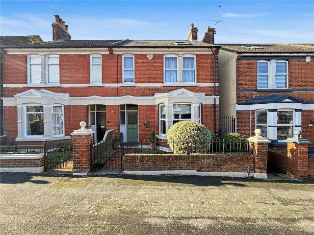 4 bedroom semi detached house for sale