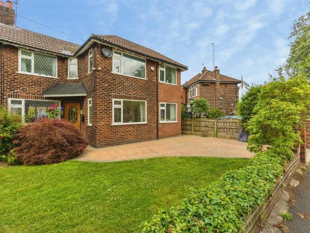 4 bedroom semi detached house for sale