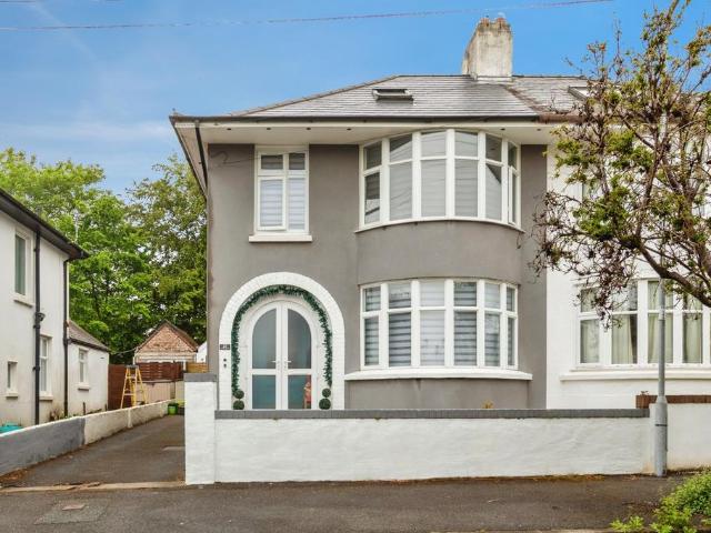 4 bedroom semi detached house for sale