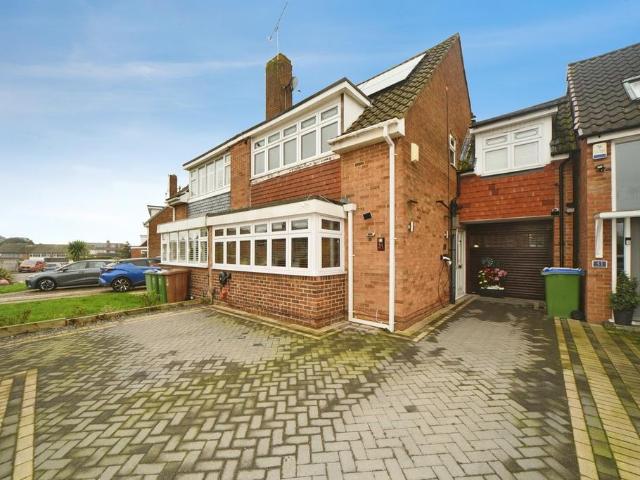 4 bedroom semi detached house for sale