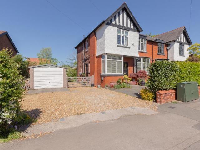 4 bedroom semi detached house for sale