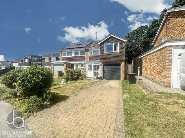 4 bedroom semi detached house for sale