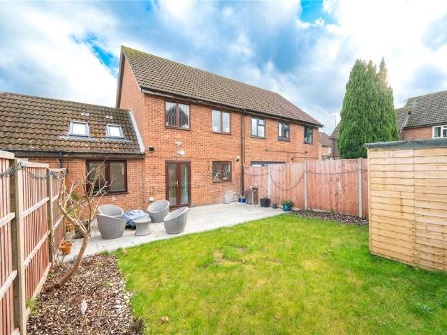 4 bedroom semi detached house for sale