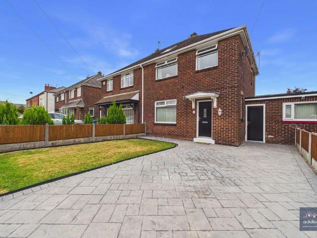 4 bedroom semi detached house for sale