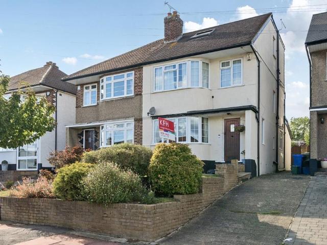 4 bedroom semi detached house for sale