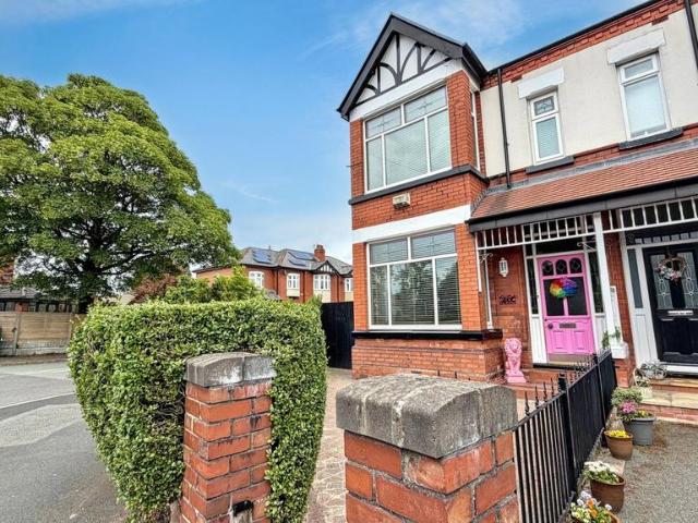 4 bedroom semi detached house for sale