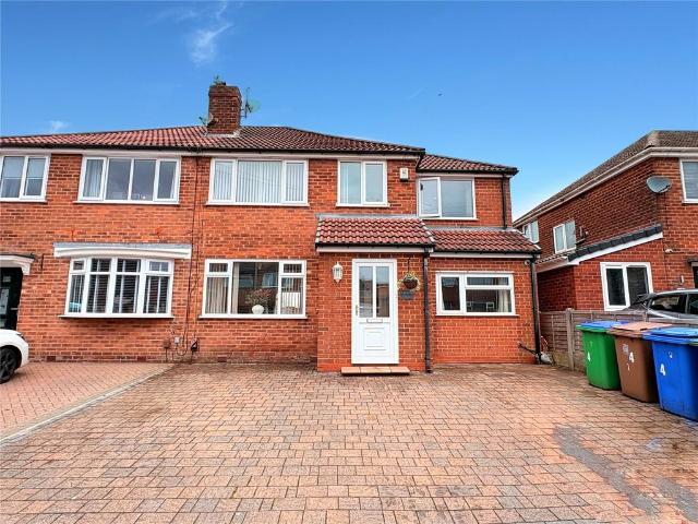 4 bedroom semi detached house for sale