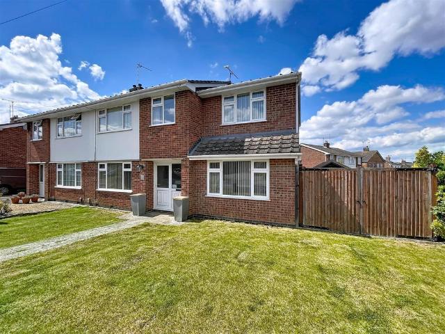 4 bedroom semi detached house for sale