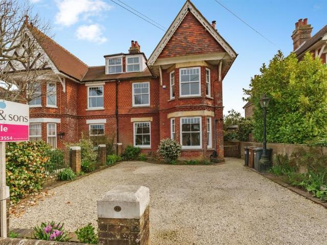 4 bedroom semi detached house for sale