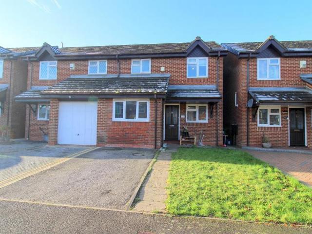4 bedroom semi detached house for sale