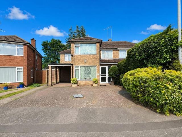 4 bedroom semi detached house for sale