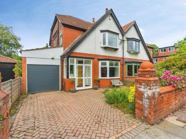 4 bedroom semi detached house for sale