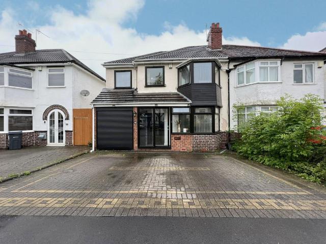 4 bedroom semi detached house for sale